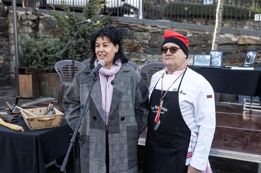 Èxit de la primera festa de lo Mandongo, centrada amb la tradició de la ...